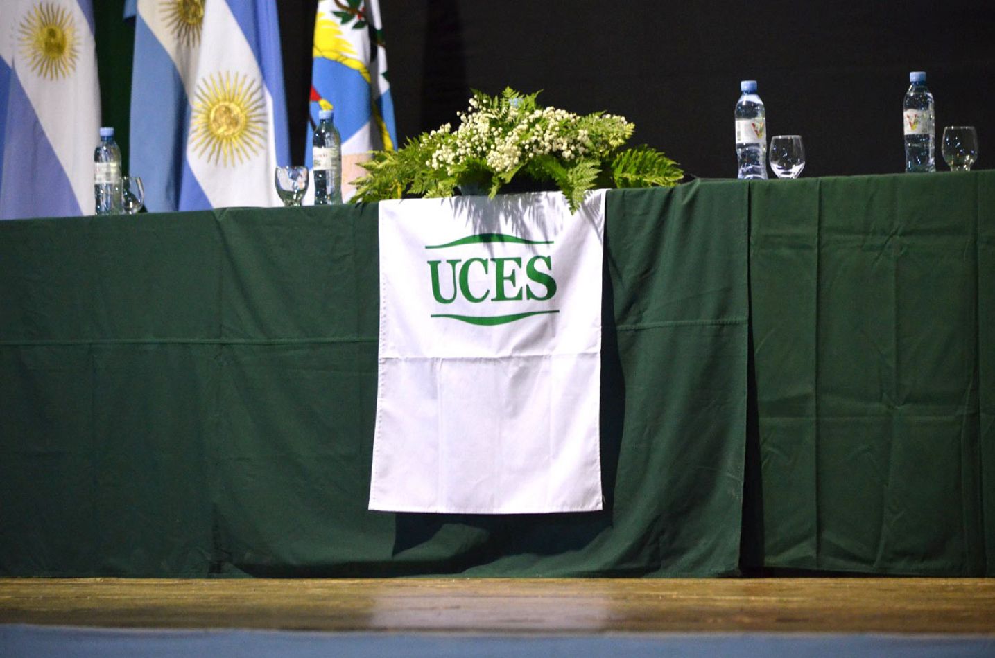 La UCES inscribe para la Licenciatura en Comercio Exterior