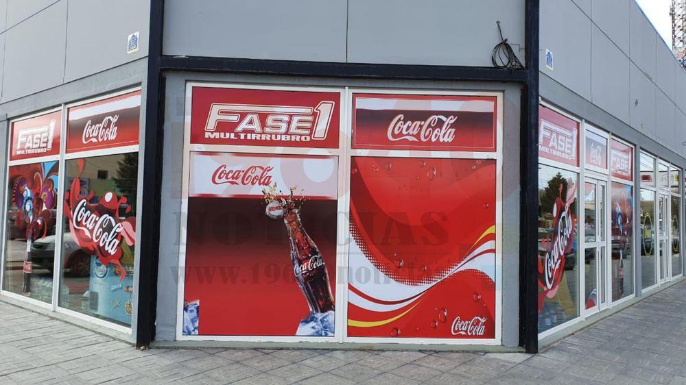 En plena pandemia, inauguraron un Multirubro con el nombre Fase 1